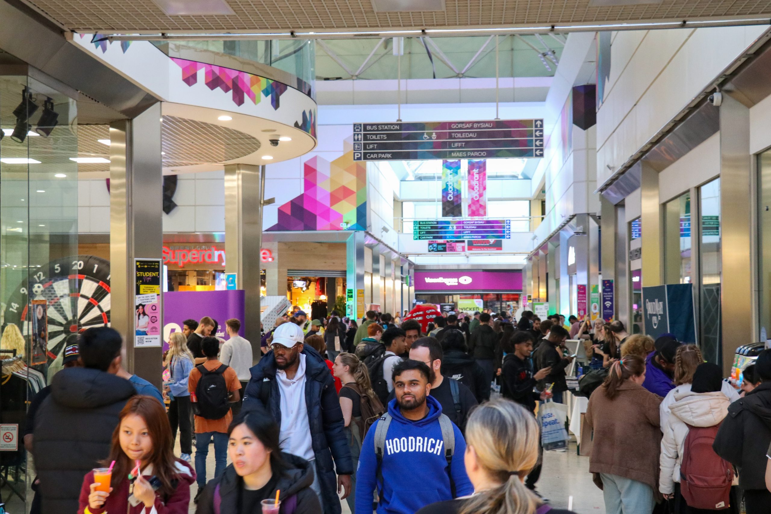 Students, Shopping and DJs: Swansea Student Night at Quadrant Shopping ...